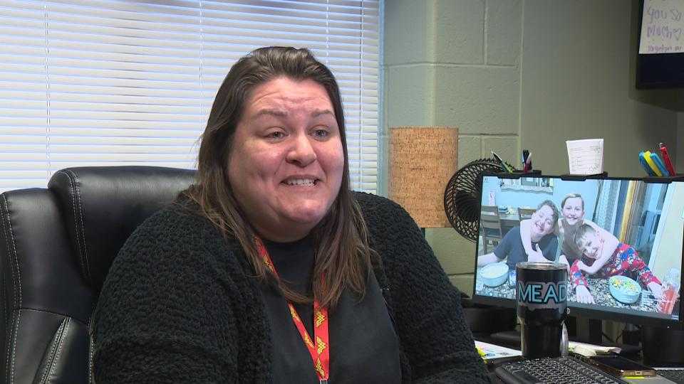 School principal gets top honor for support of student counseling