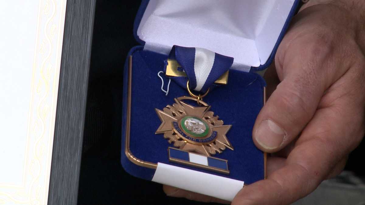 3 Fayetteville firefighters honored with 'Medal for Bravery'