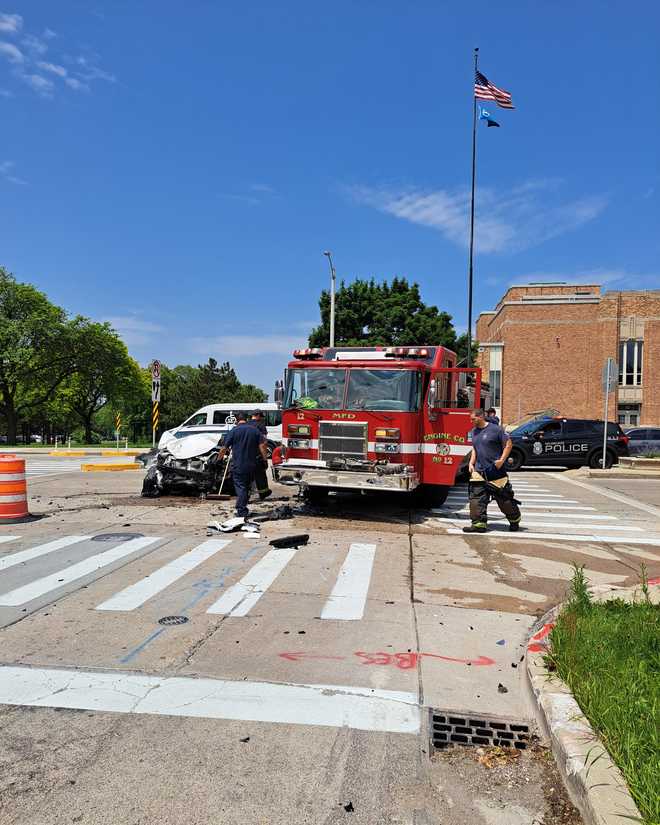 Car and Milwaukee fire truck collide on city's southside