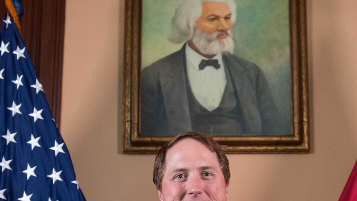 Savannah leaders name Joseph “Jay” Melder as new City Manager