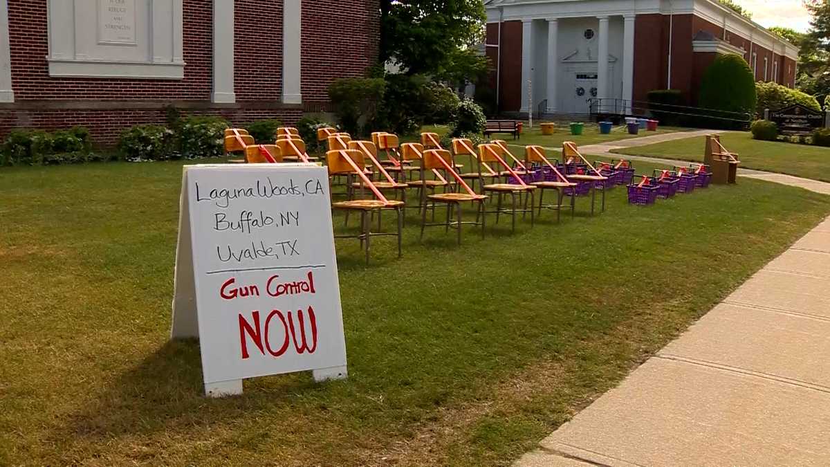 Mass. church makes memorial for victims of recent mass shootings