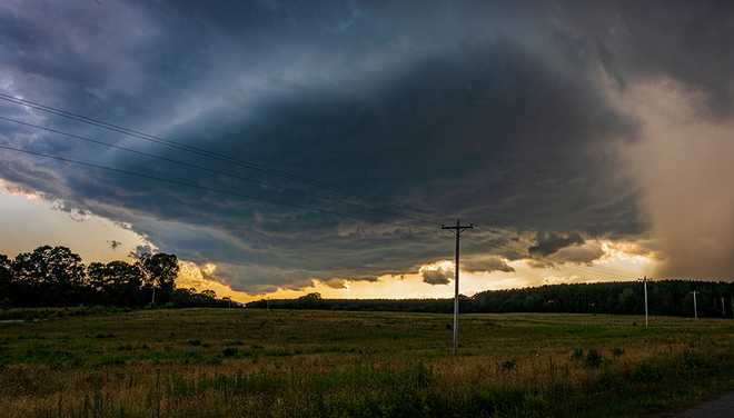 South Carolina teen captures video of beginning of potential tornadic ...