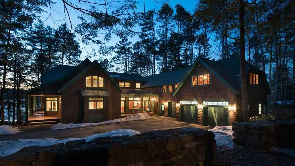 Mansion Monday: Rustic beauty in this lakeside home in Meredith