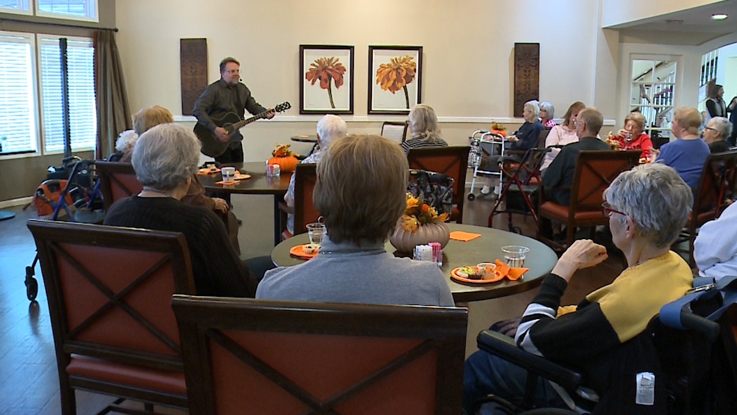 Merrymakers Association brings souls to life at assisted living facility
