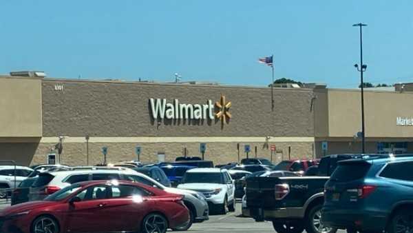 Rogers Ave. Walmart in Fort Smith closed for cleaning