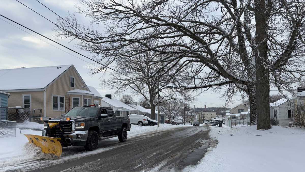 How much snow fell across Massachusetts overnight?