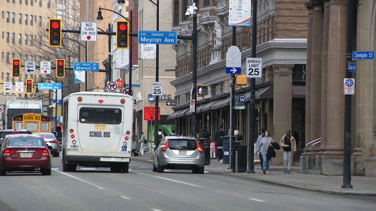 Pittsburgh Regional Transit University Line, Project in Oakland