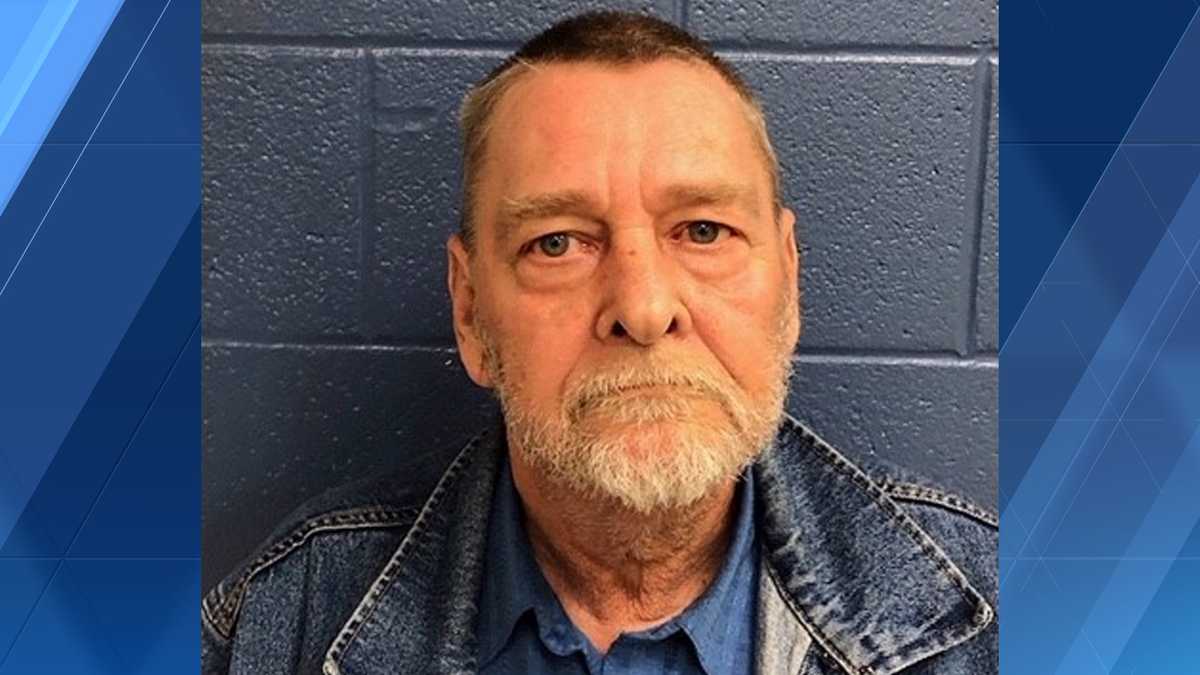 Southern Indiana man charged with child molestation Southern Indiana man charged with child molestation
