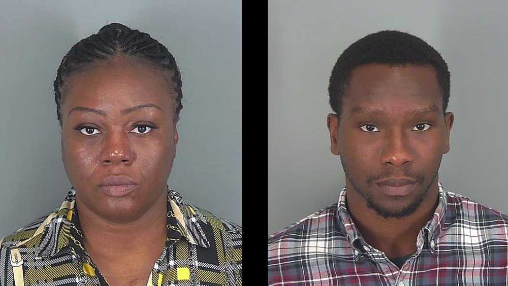 South Carolina: DSS case workers accused of leaving child at gas station