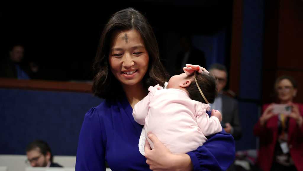 Boston's Mayor Wu arrives with newborn for congressional hearing