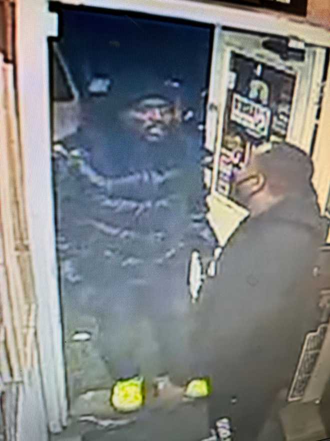 Police 3 Shot At Store In Colerain Township Officers Search For