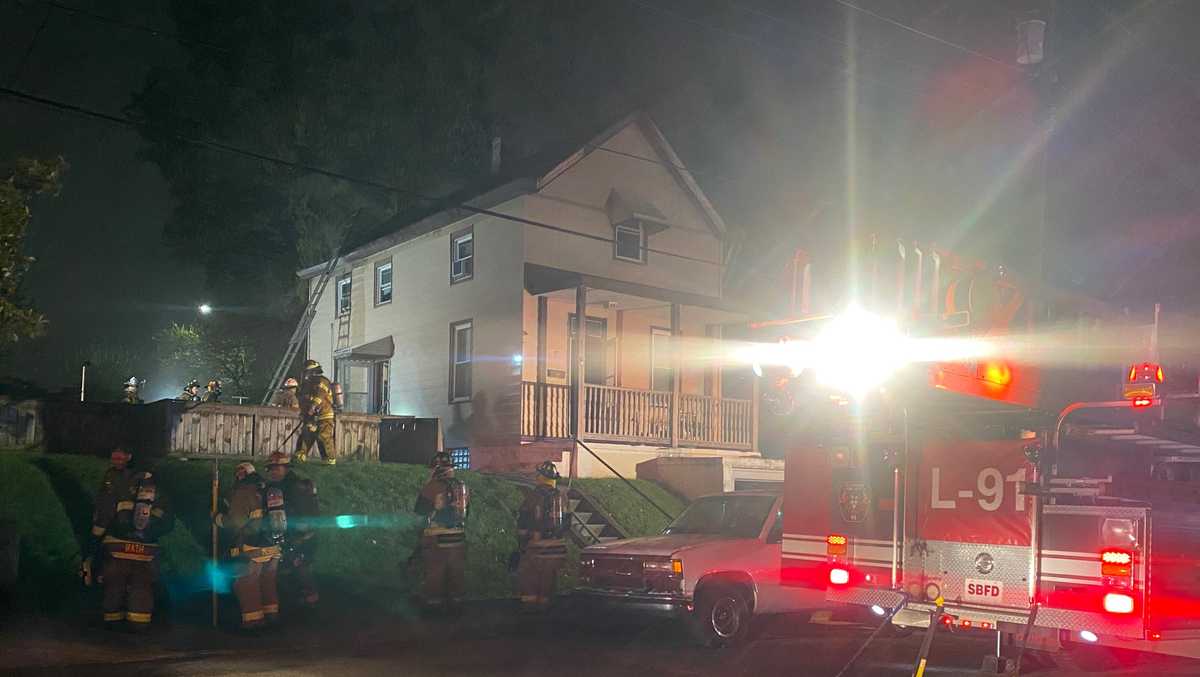 Crews battle house fire in Saint Bernard