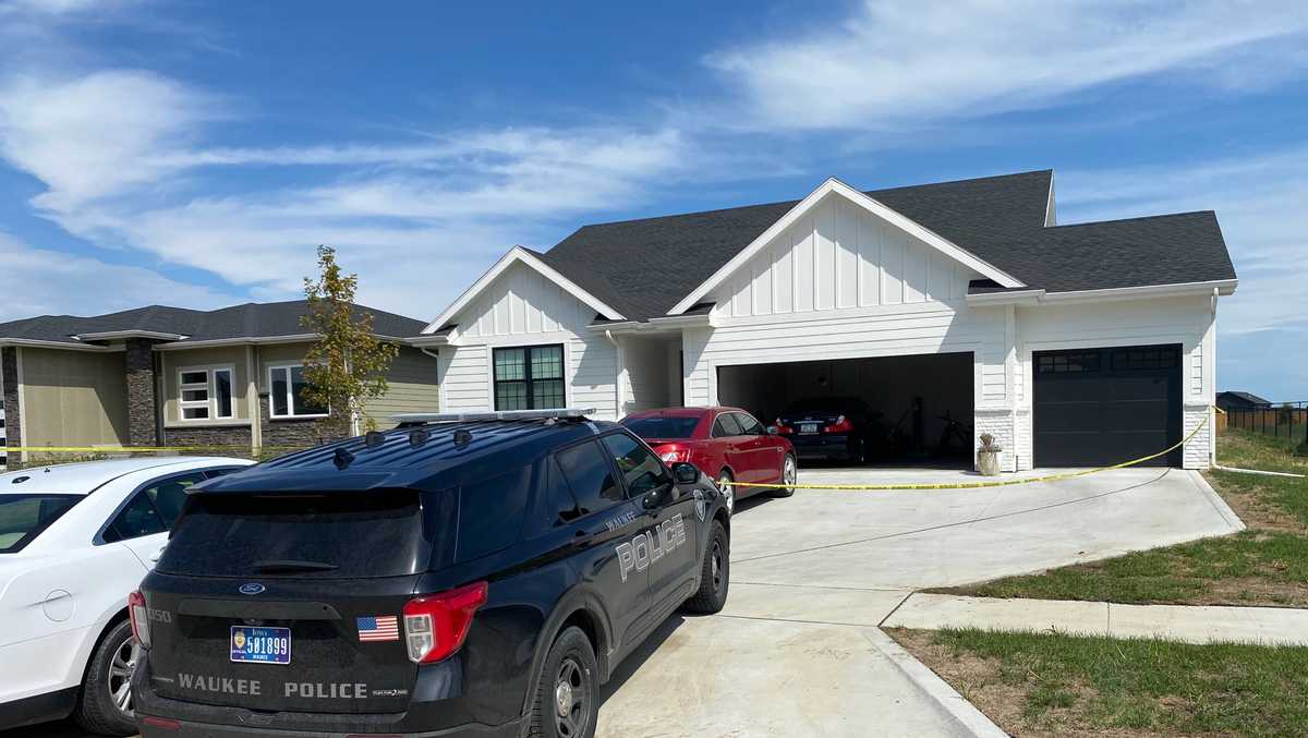 Police investigating after 2 found dead at Waukee home