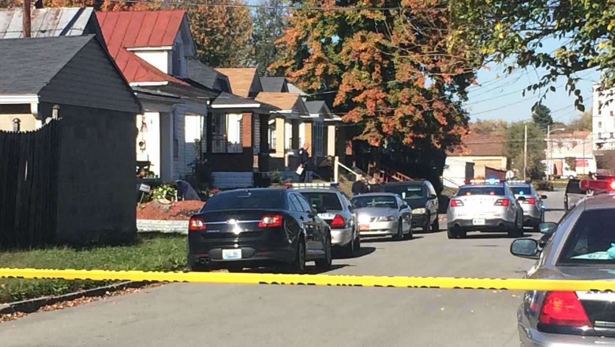 LMPD responds to shooting on Midway Avenue