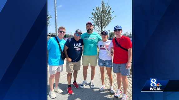 Jason and Kylie Kelce cheer on Olympic field hockey team in Paris