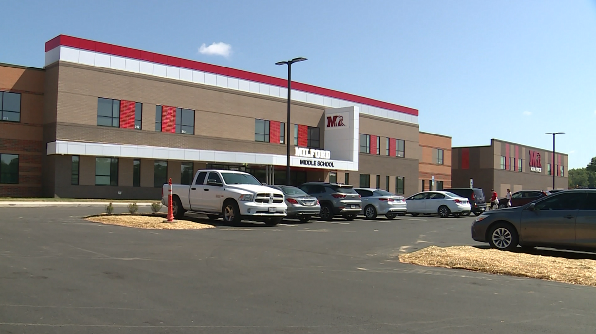 Milford Middle School opens, putting 6-8th graders together for first ...