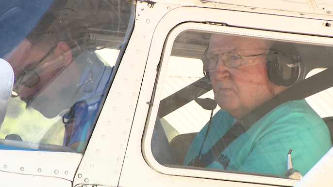 Marine veteran gets his wish, pilots a plane again