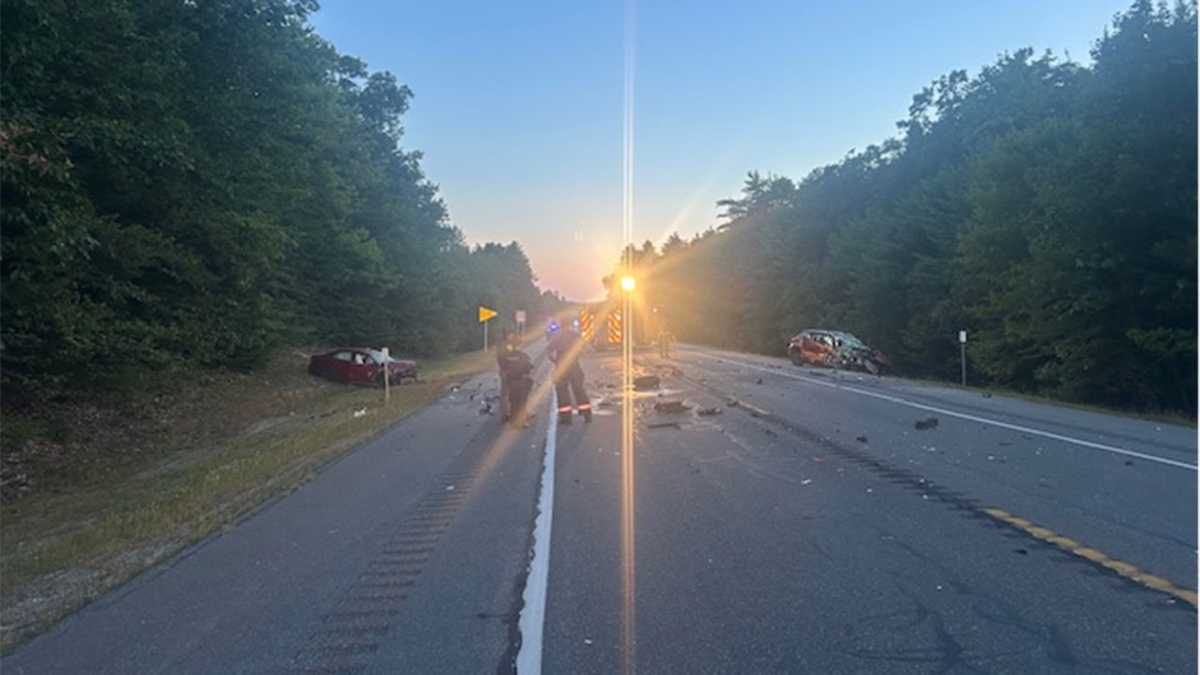 Milton, New Hampshire crash: 1 dead, 1 hurt