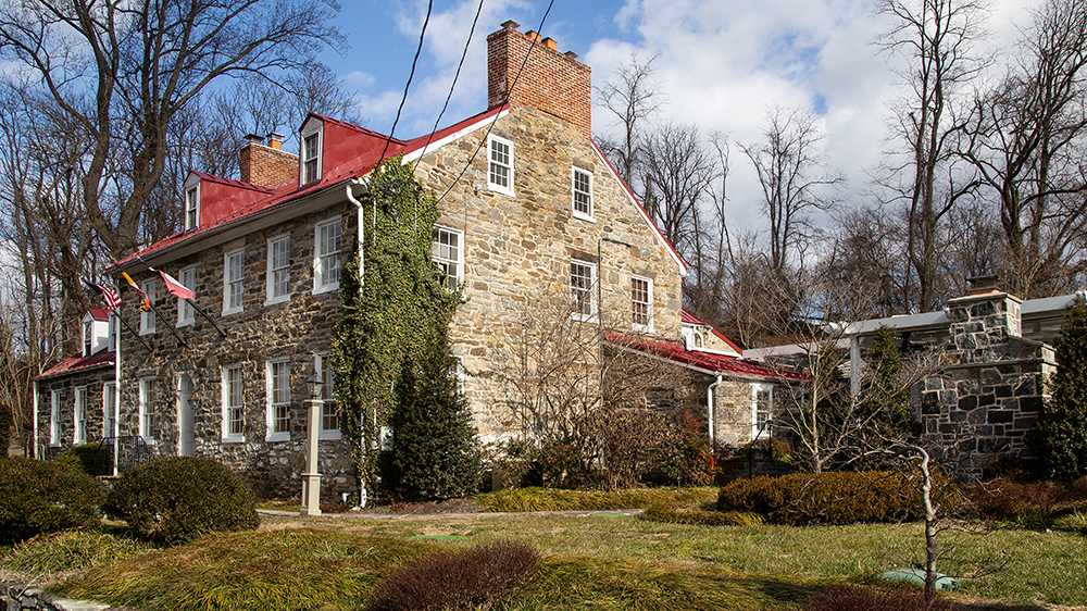 Online auction offers piece of The Milton Inn's history