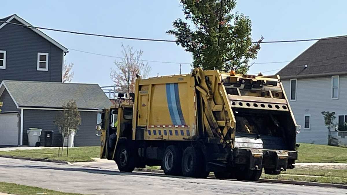 City of Milwaukee reminds of no garbage & recycling pick-up on Thursday ...