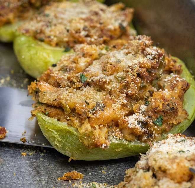 "Sunday Night Football" crew confused about mirliton stuffing after Ja ...