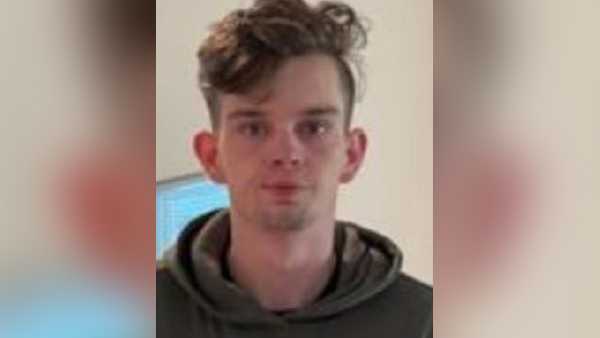 Lmpd Looking For Missing 17 Year Old Last Seen In Shawnee