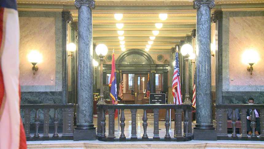 Mississippi Senate advances 1 tax cut plan, another awaits