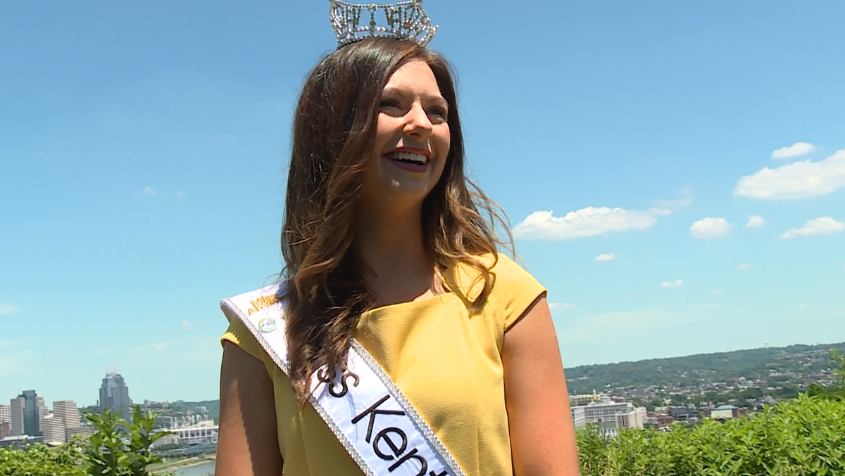 Northern Kentucky teacher crowned new Miss Kentucky
