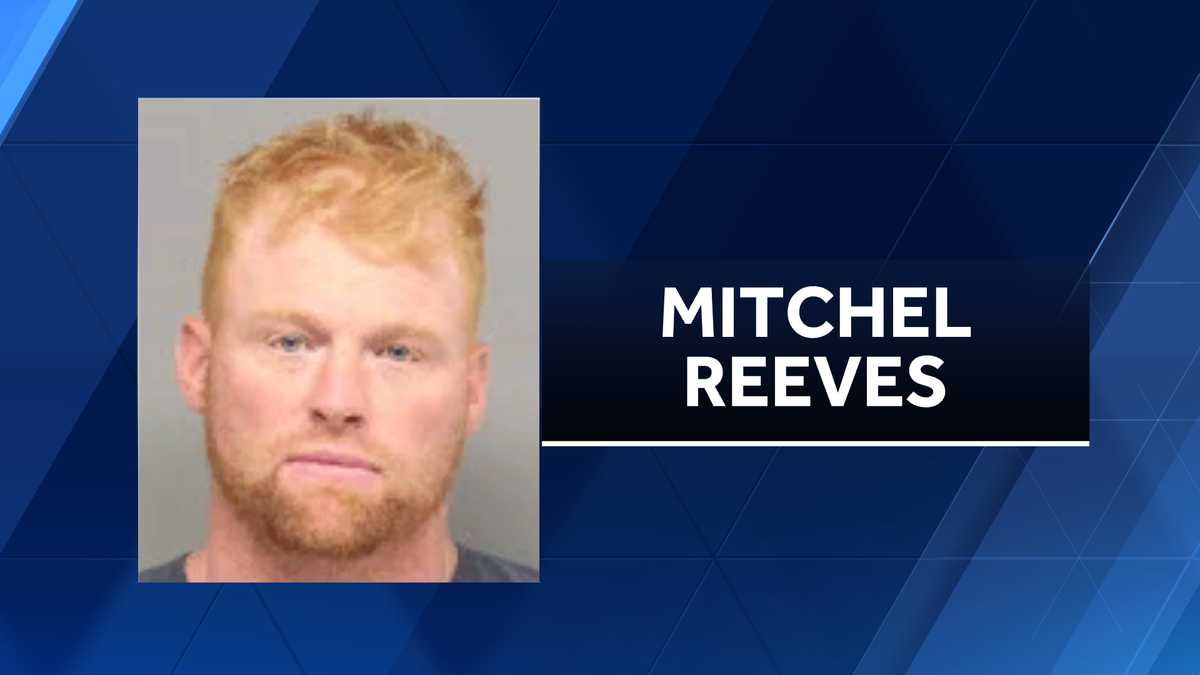 Former Nebraska linebacker accused of punching bartender's nose