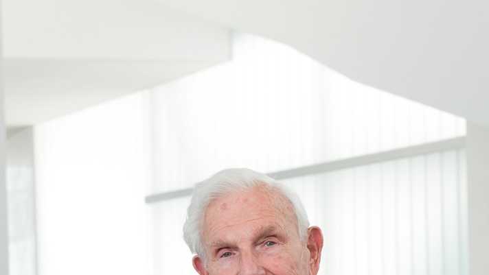 Well-known KC businessman, philanthropist Henry Bloch dies at age 96