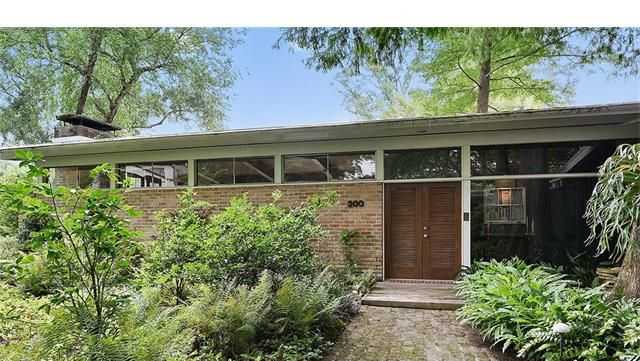 Mansion Monday: Contemporary Old Metairie home surrounded by gardens
