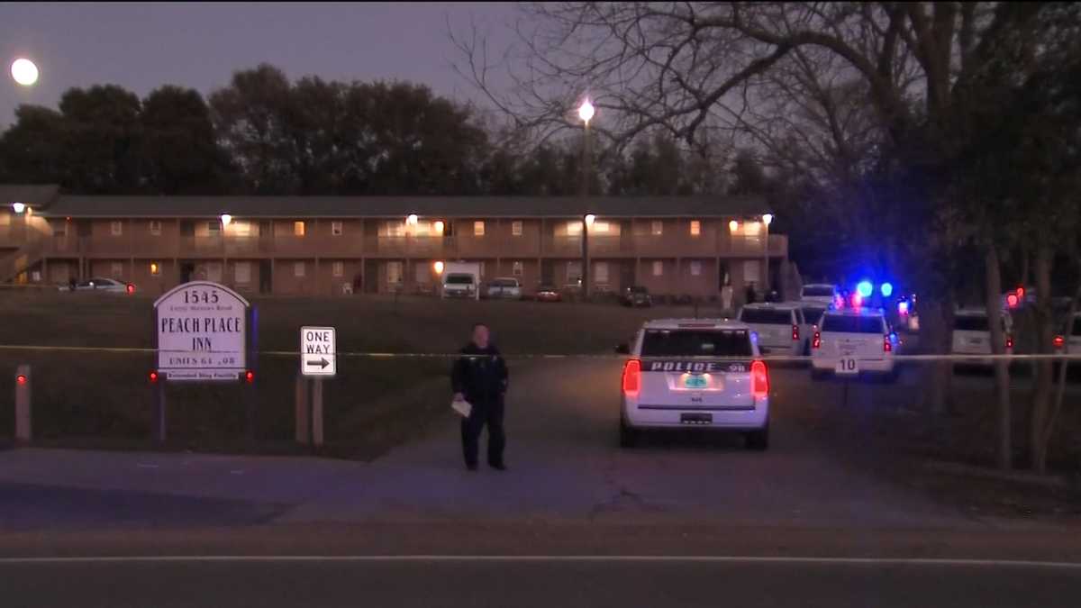 Mobile Police officer shot and killed Sunday
