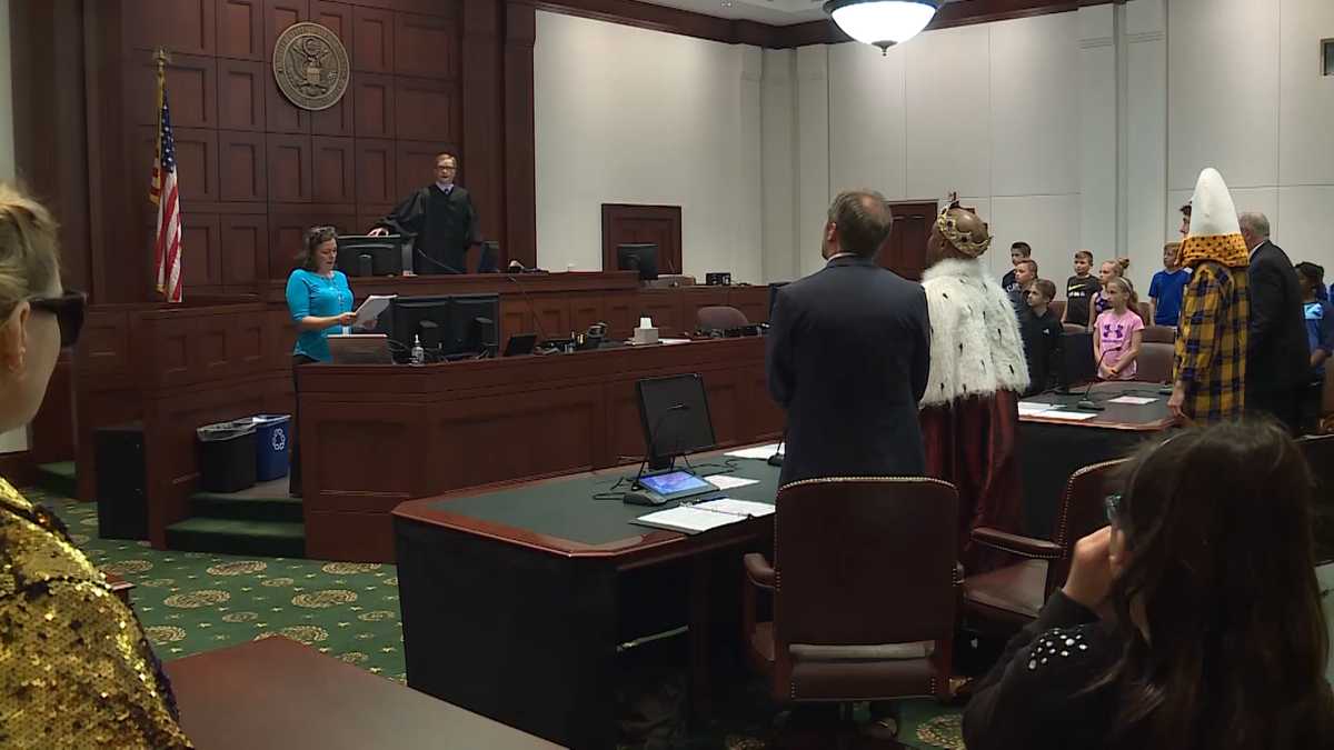 Fire Ridge Elementary School holds mock trial
