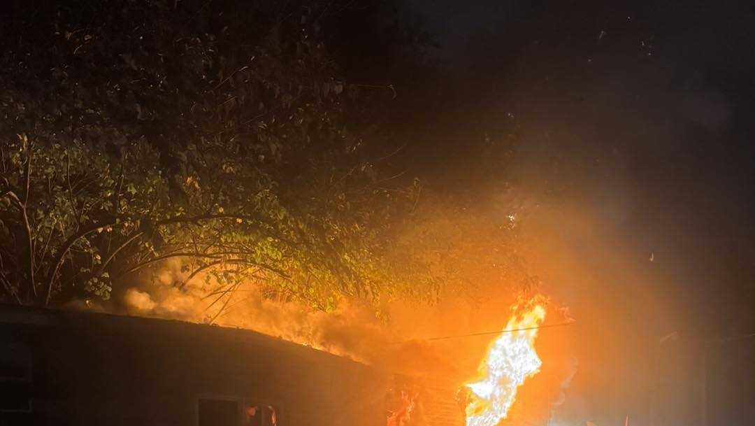 3 people injured, 9 displaced due to Modesto mobile home fire