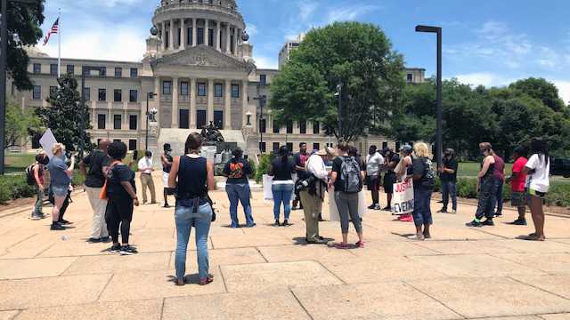 Reeves: Mississippi protesters do not want violence