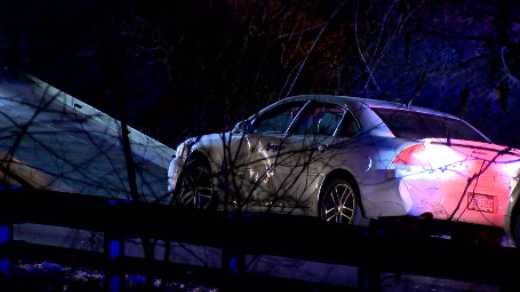 Police chase ends in crash in Monroeville