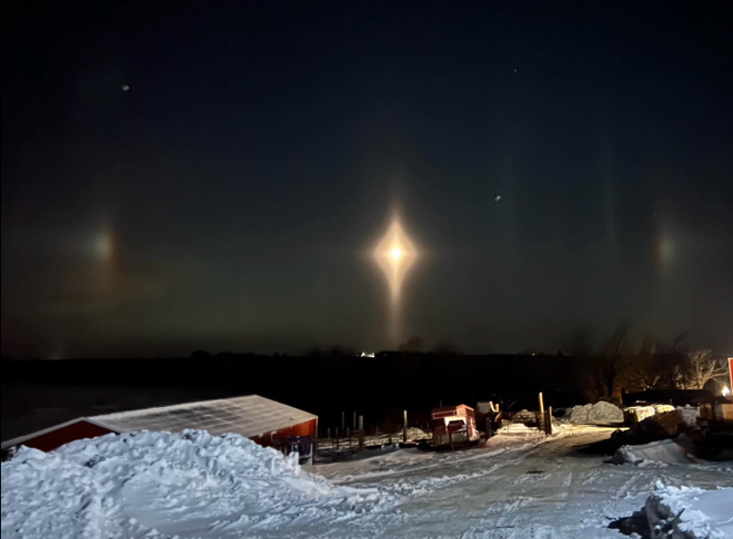 Photos: Sundogs, moondogs, light pillars and more Iowa winter beauty