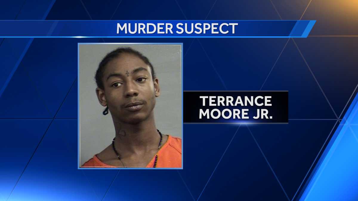 Murder suspect 'slips through cracks' and released from jail