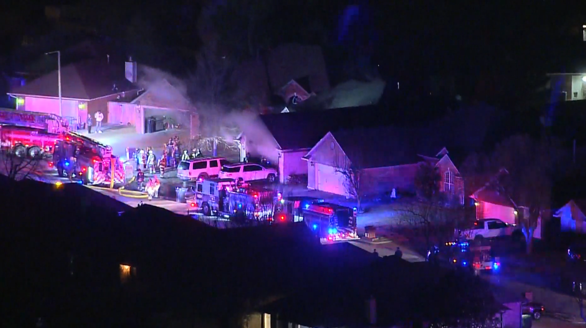 Oklahoma City crews respond to house fire in Moore neighborhood