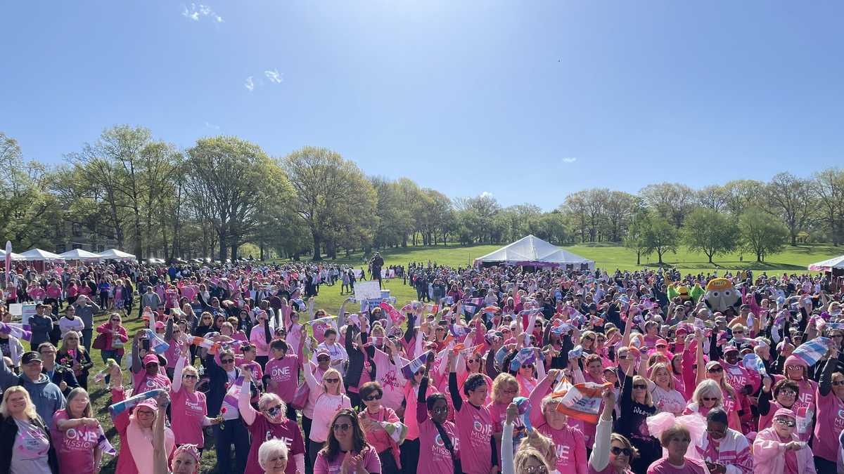 PHOTOS: 2022 Susan G. Komen More Than Pink Walk