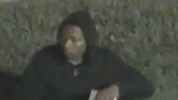 Crime Stoppers: Mugging caught on camera