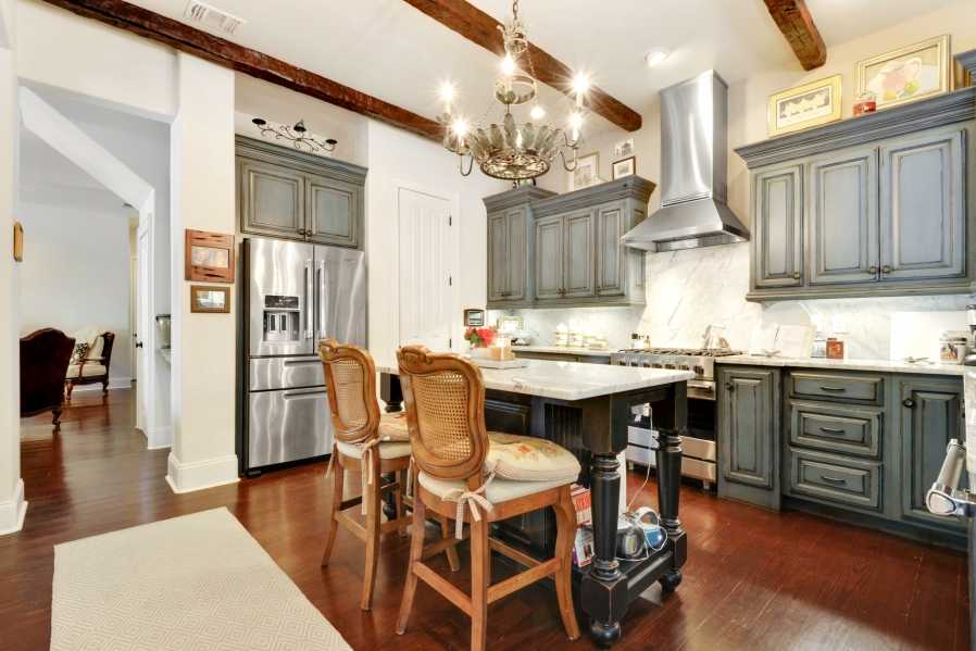 Mansion Monday: Pass Christian family compound near beach, downtown