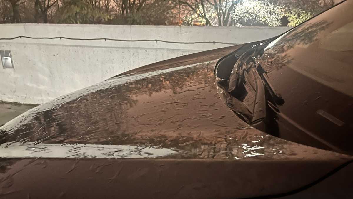 PHOTOS: Freezing rain falls Wednesday, forming icy glaze on surfaces