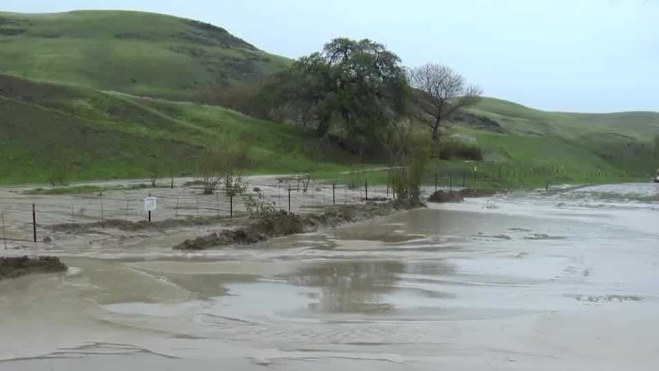 Major San Joaquin County road closed due to mudflows from storm