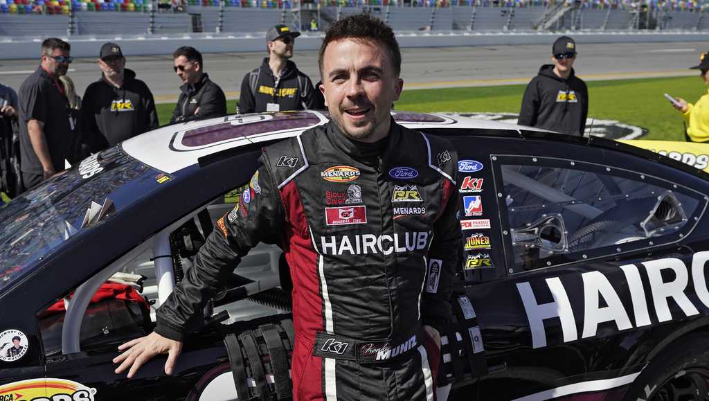 Frankie Muniz of 'Malcolm in the Middle' out front in racing