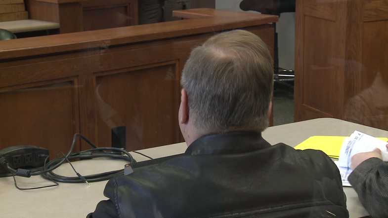 Paramedic accused of showing up drunk with loaded gun at training ...