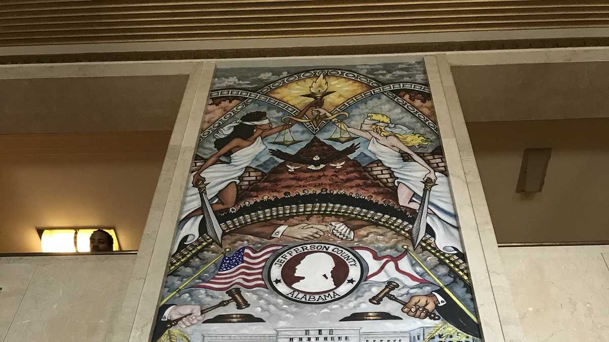 PHOTOS: New mural unveiled at Jefferson County Courthouse
