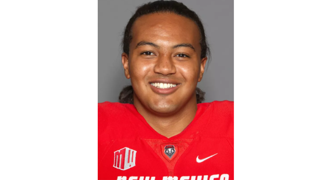 UNM football player wins major award