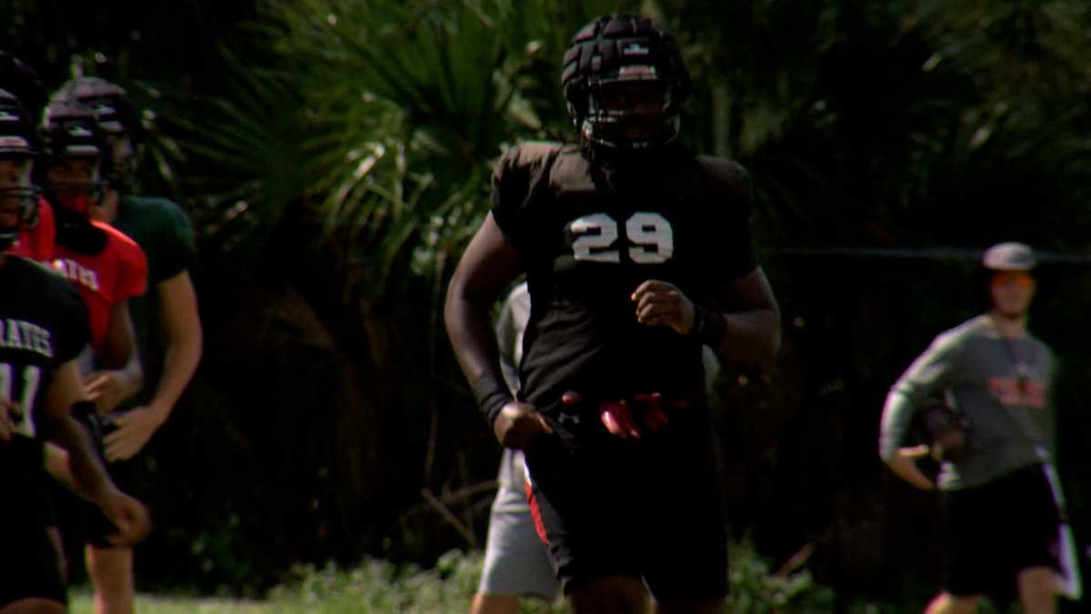 4-star DL Myron Charles, Port Charlotte squad gear up for season kickoff