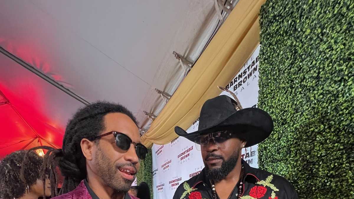 Stars come out for Derby Eve parties across Louisville